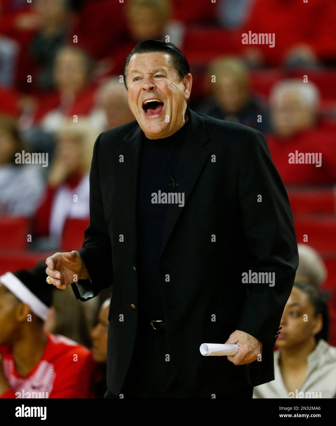 =georgia head coach Andy Landers yells from the sideline in the first ...