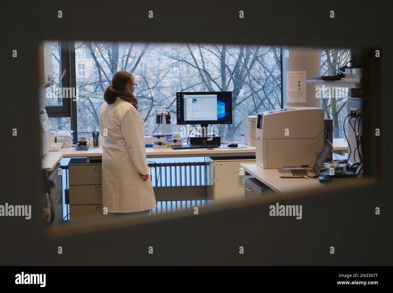 Leipzig, Germany. 07th Feb, 2023. View into a laboratory of the Max ...