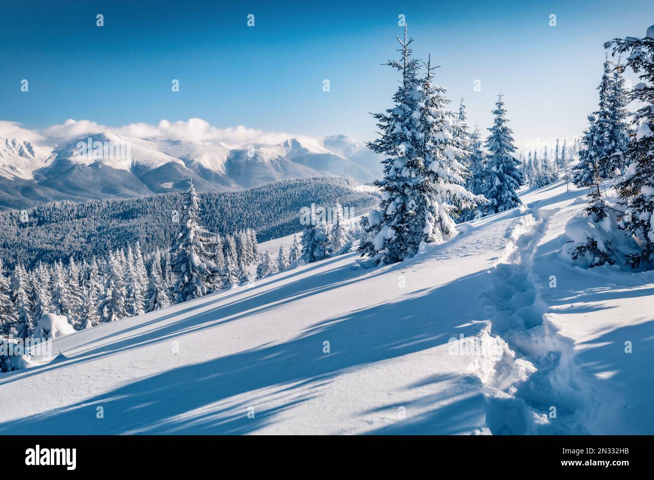 Footpas hi-res stock photography and images - Alamy