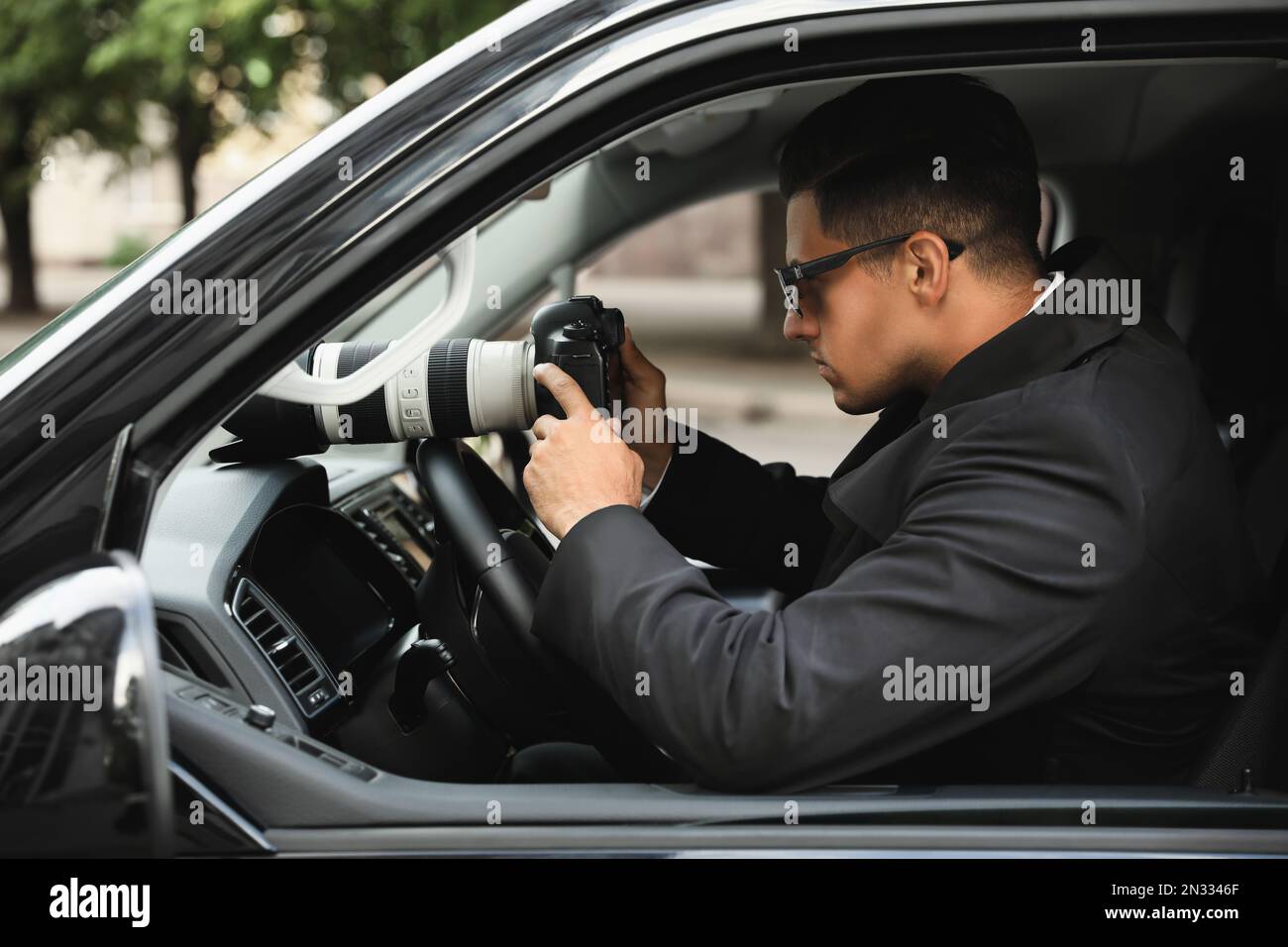 Camera inside cop car hi-res stock photography and images - Alamy