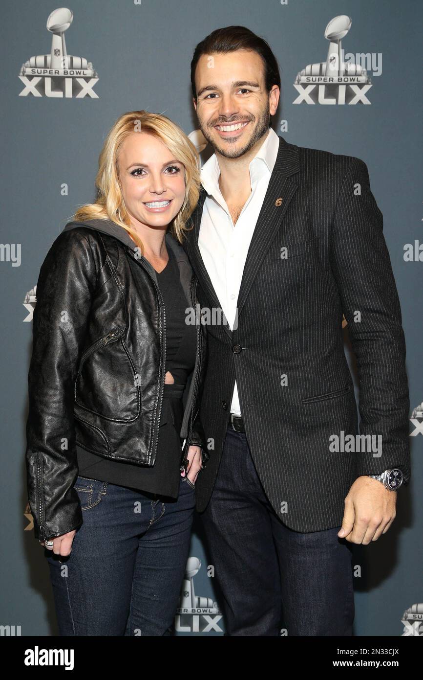 Britney Spears and Charlie Ebersol arrive at the Super Bowl XLIX red ...