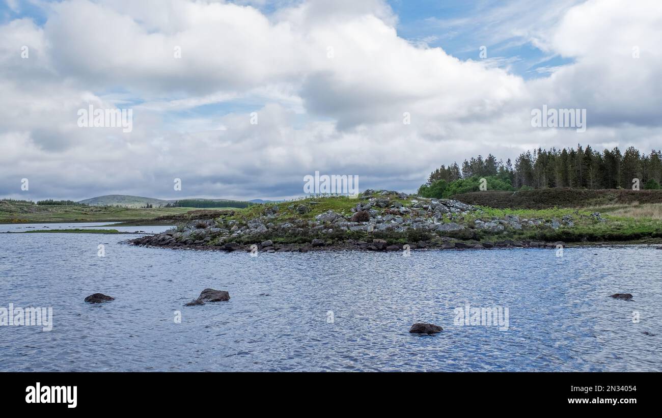 Loch Naver broch, Coill'ach A'chuil Broch, Loch Naver Stock Photo - Alamy