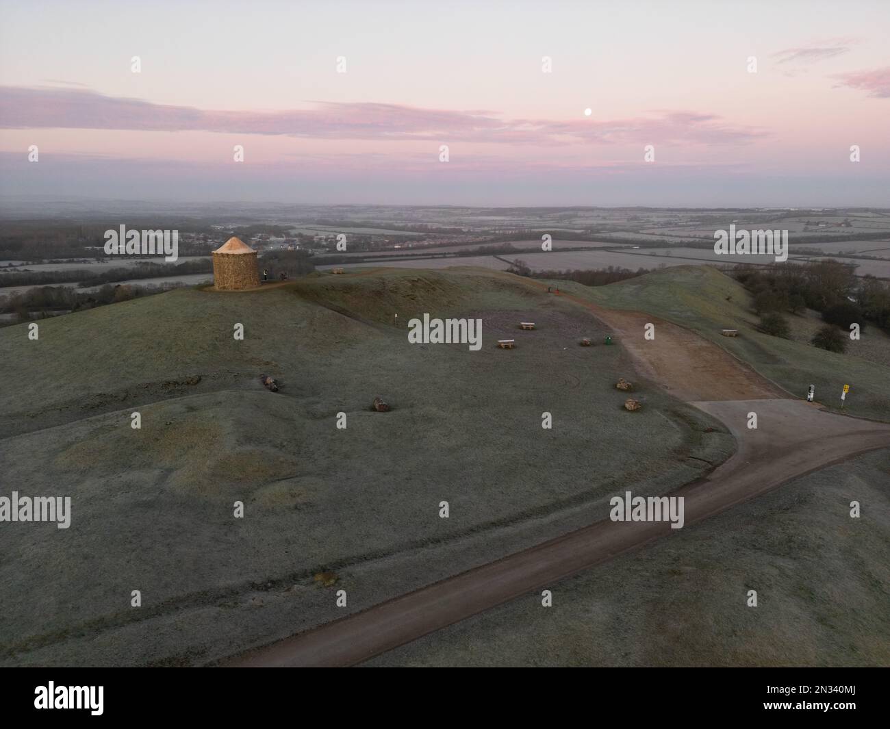 The pepper pot a English civil war lookout tower at Burton dassett ...