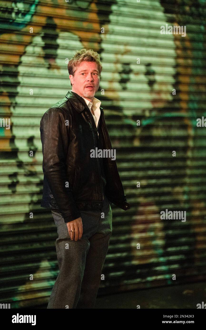 New York, NY, USA. 6th Feb, 2023. Brad Pitt on location for WOLFS ...