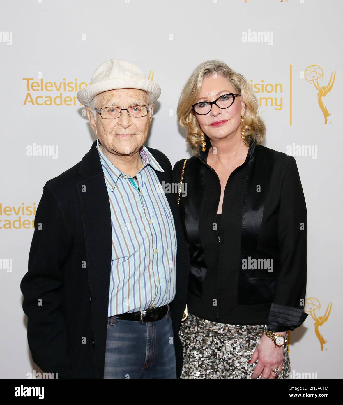 Producer Norman Lear and his wife Lyn Lear pose on the Red Carpet at ...
