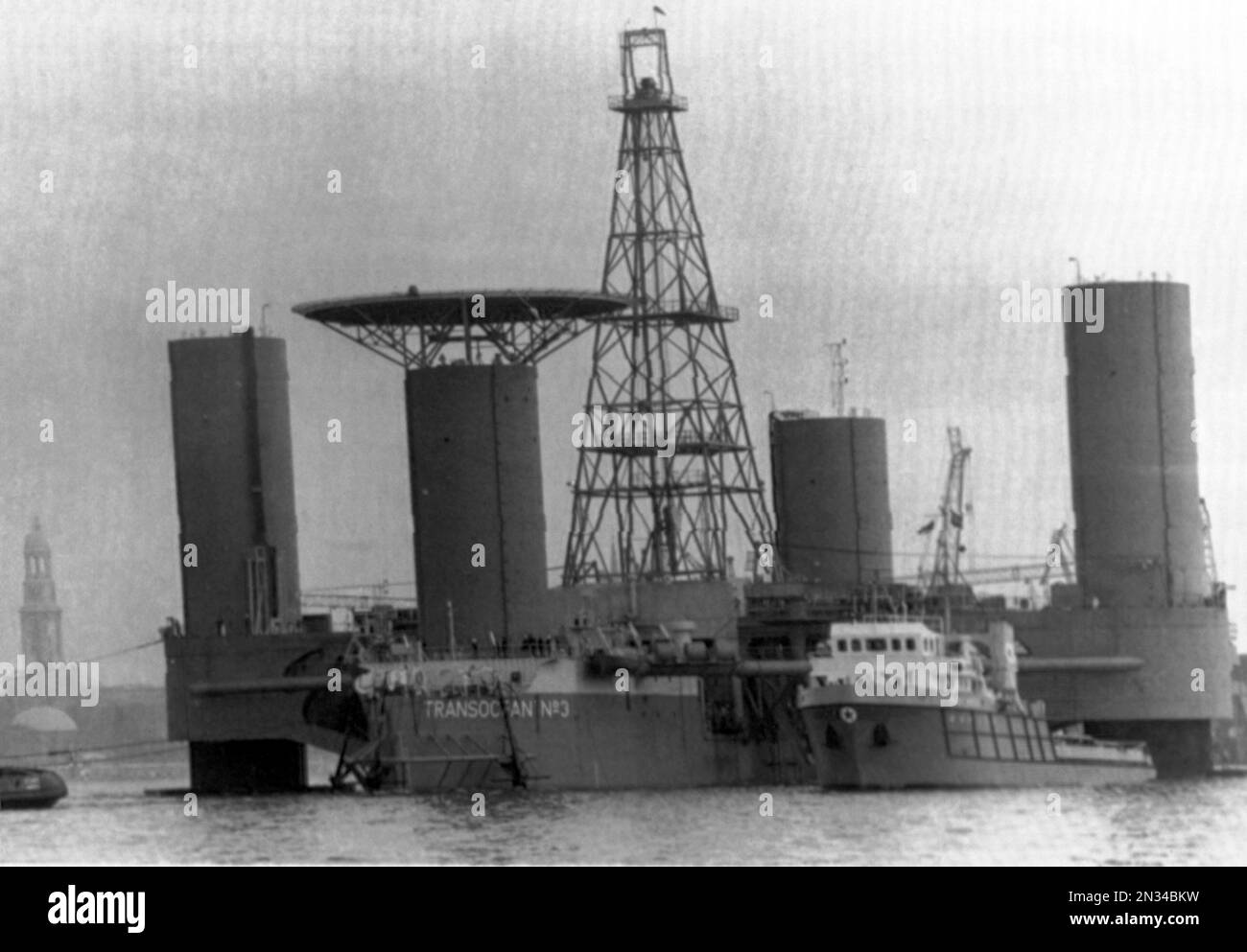 The Transocean 3 floating oil rig which sank 100 miles east of the ...