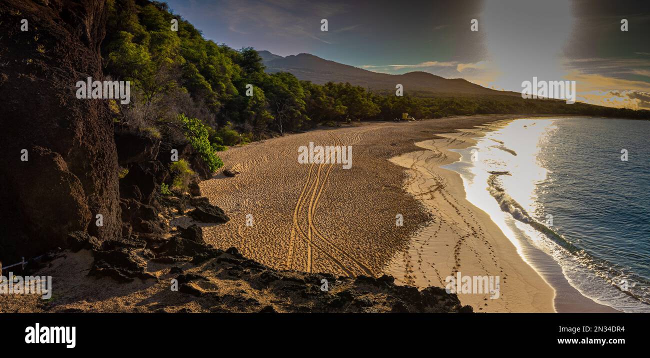The Sand Covered Shore of Big Beach, Makena Beach State Park, Maui ...