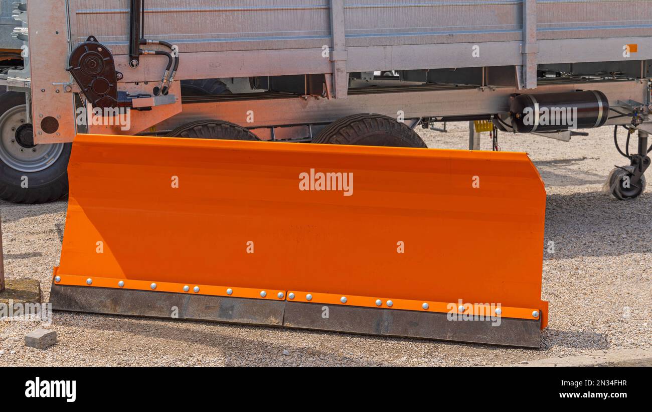 Blade attachment hi-res stock photography and images - Alamy