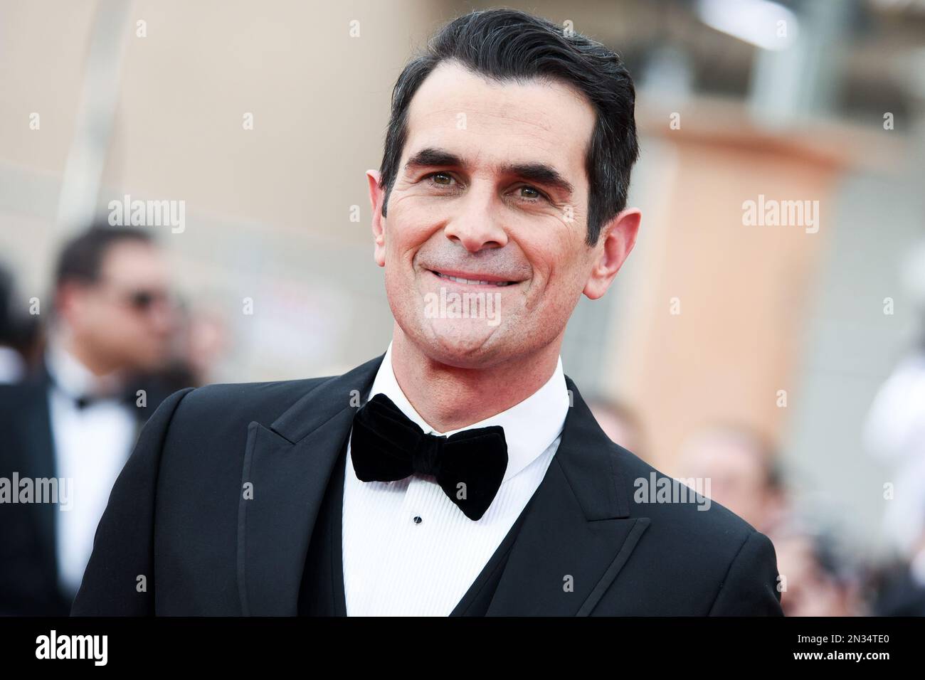 Ty Burrell arrives at the 21st Annual Screen Actors Guild Awards on ...
