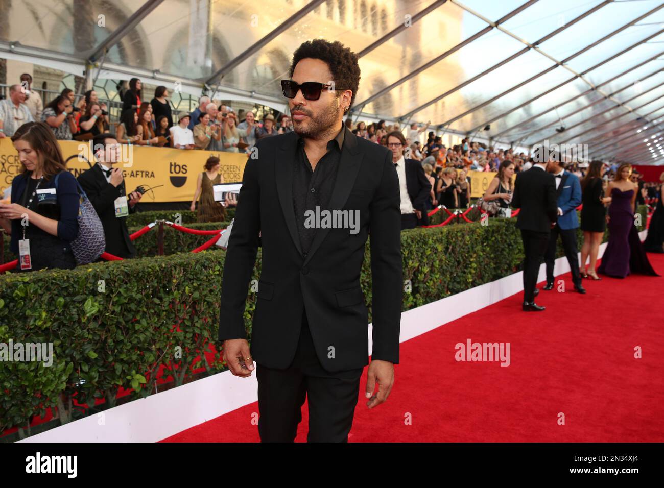 Lenny Kravitz arrives at the 21st annual Screen Actors Guild Awards at ...