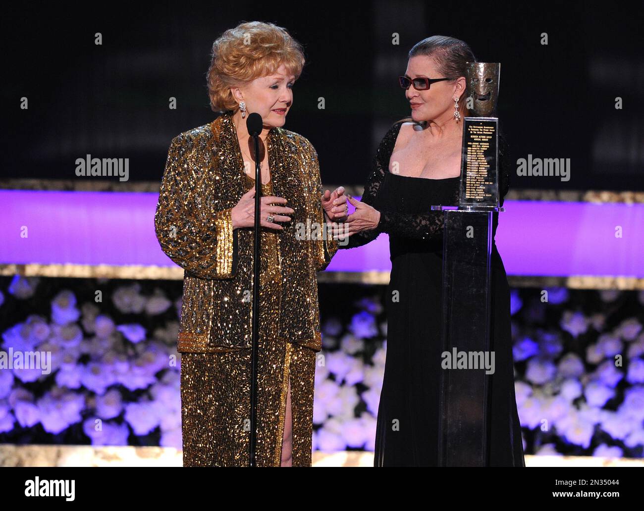 Carrie Fisher, right, presents Debbie Reynolds with the Screen Actors ...