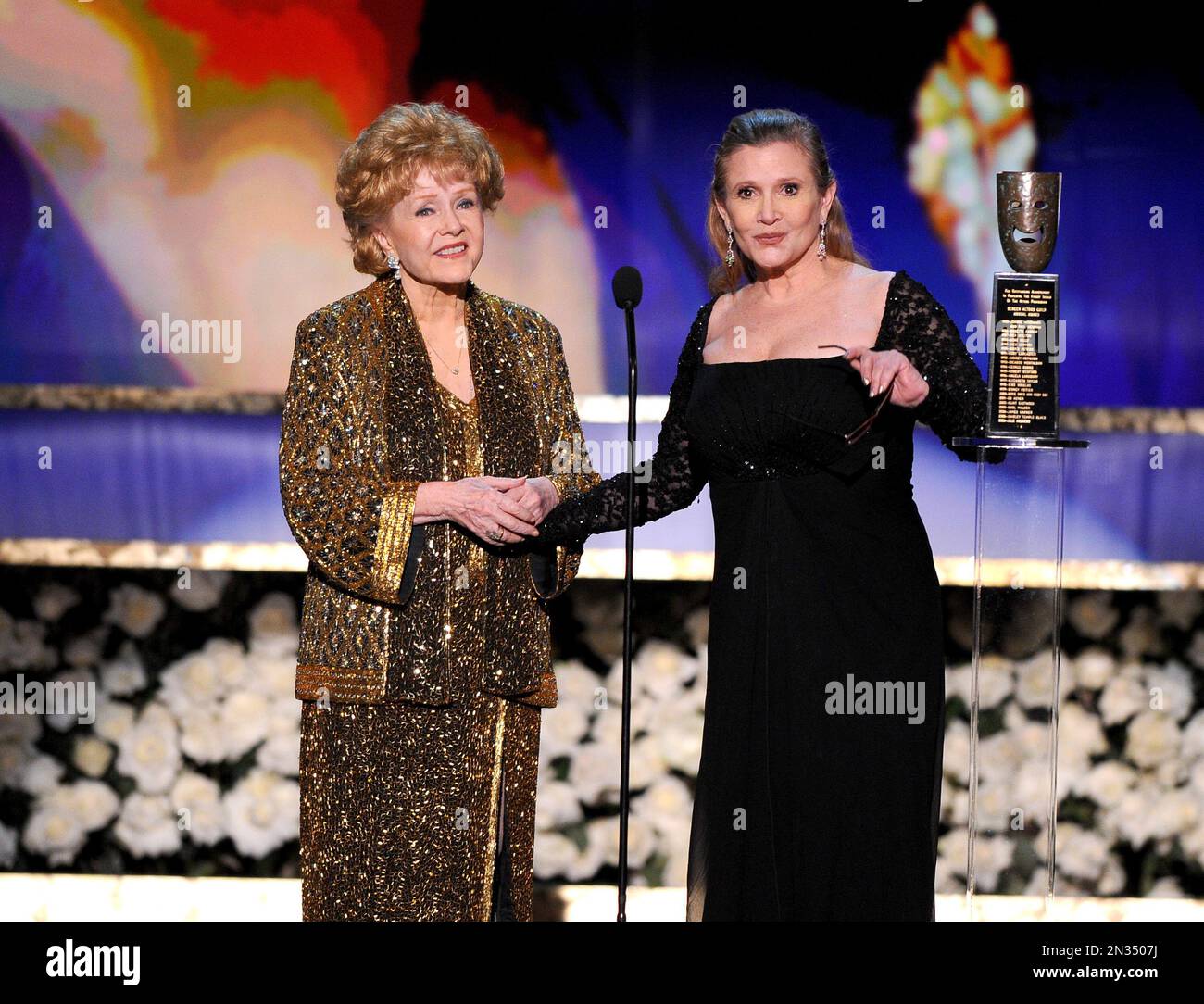 Carrie Fisher, right, presents Debbie Reynolds with the Screen Actors ...