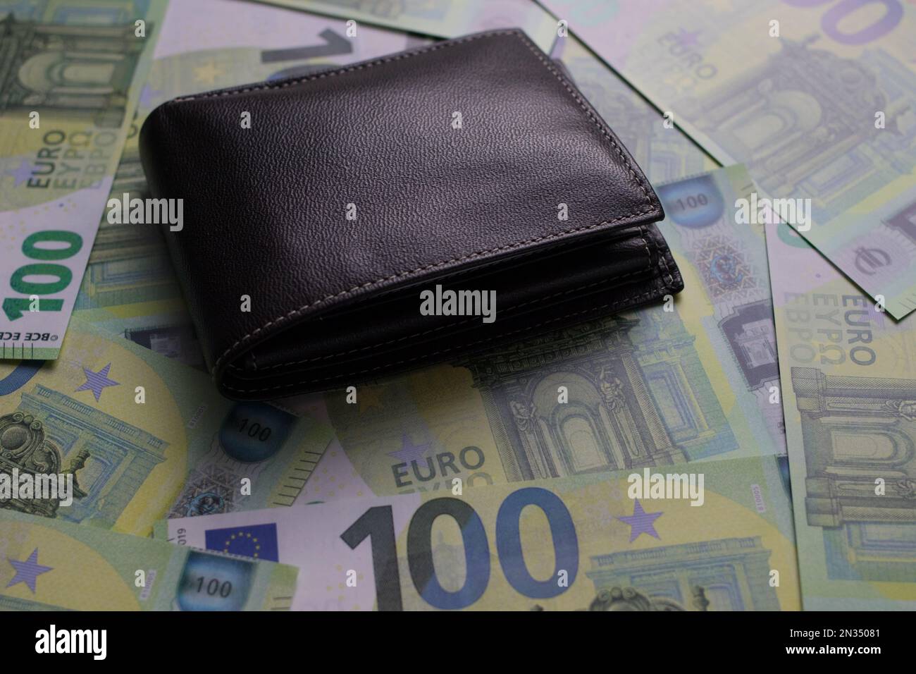 Banknotes banknote hi-res stock photography and images - Alamy