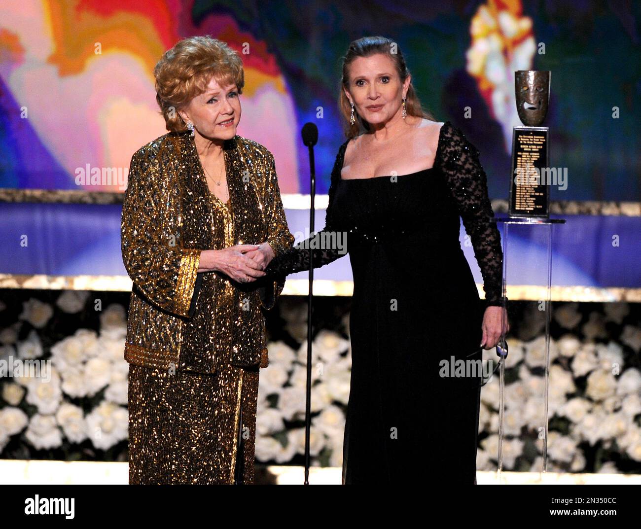 Carrie Fisher, right, presents Debbie Reynolds with the Screen Actors ...