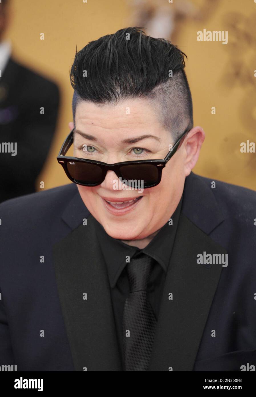Lea DeLaria arrives at the 21st annual Screen Actors Guild Awards at ...