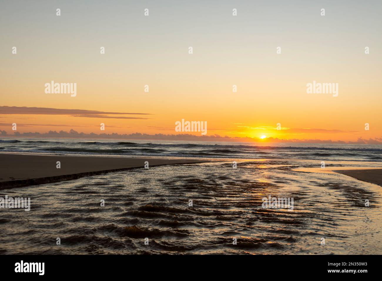 Sunrise over the Pacific Ocean near Buderim. Queensland, Australia ...