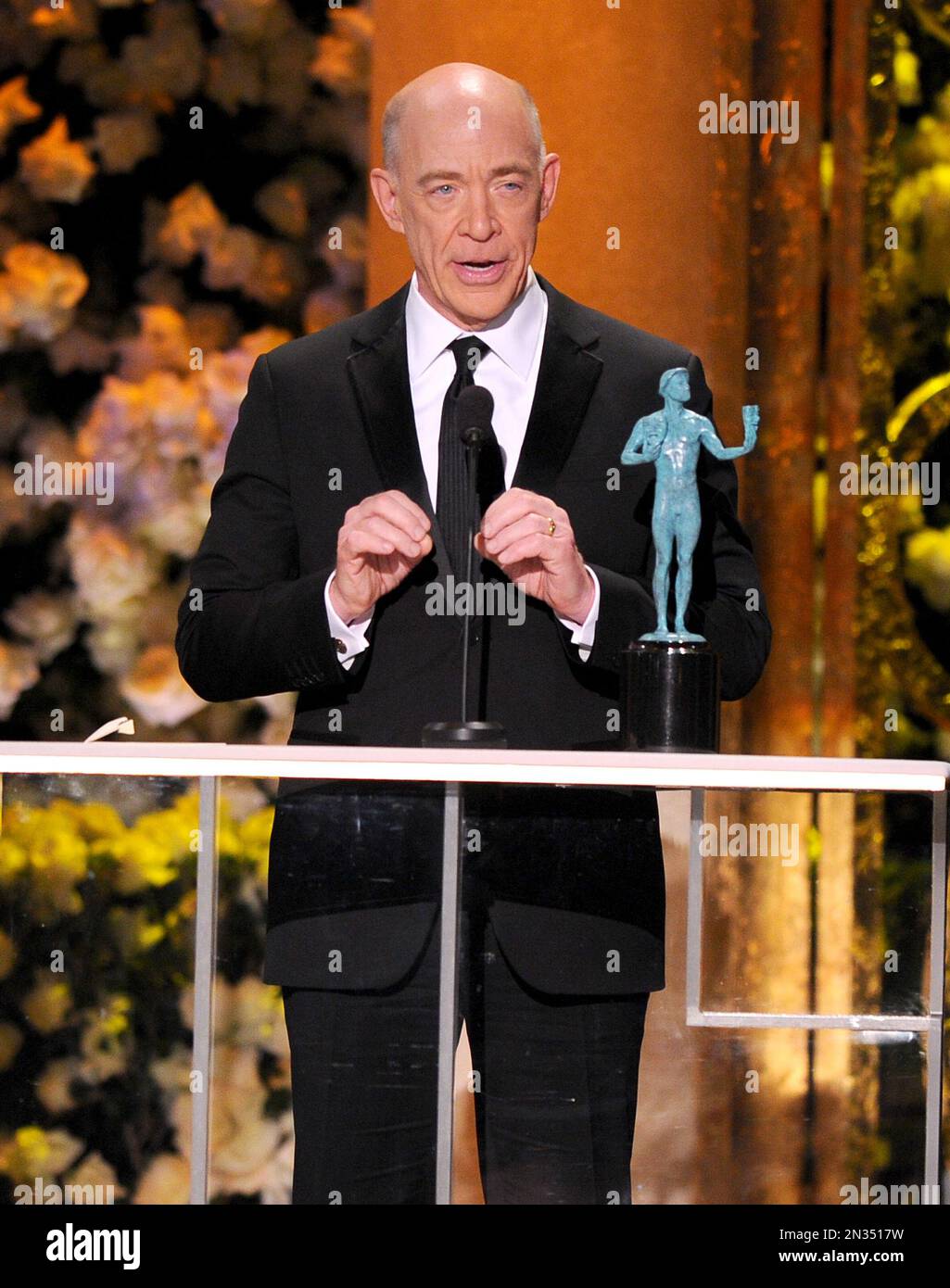 J.K. Simmons accepts the award for outstanding male actor in a ...