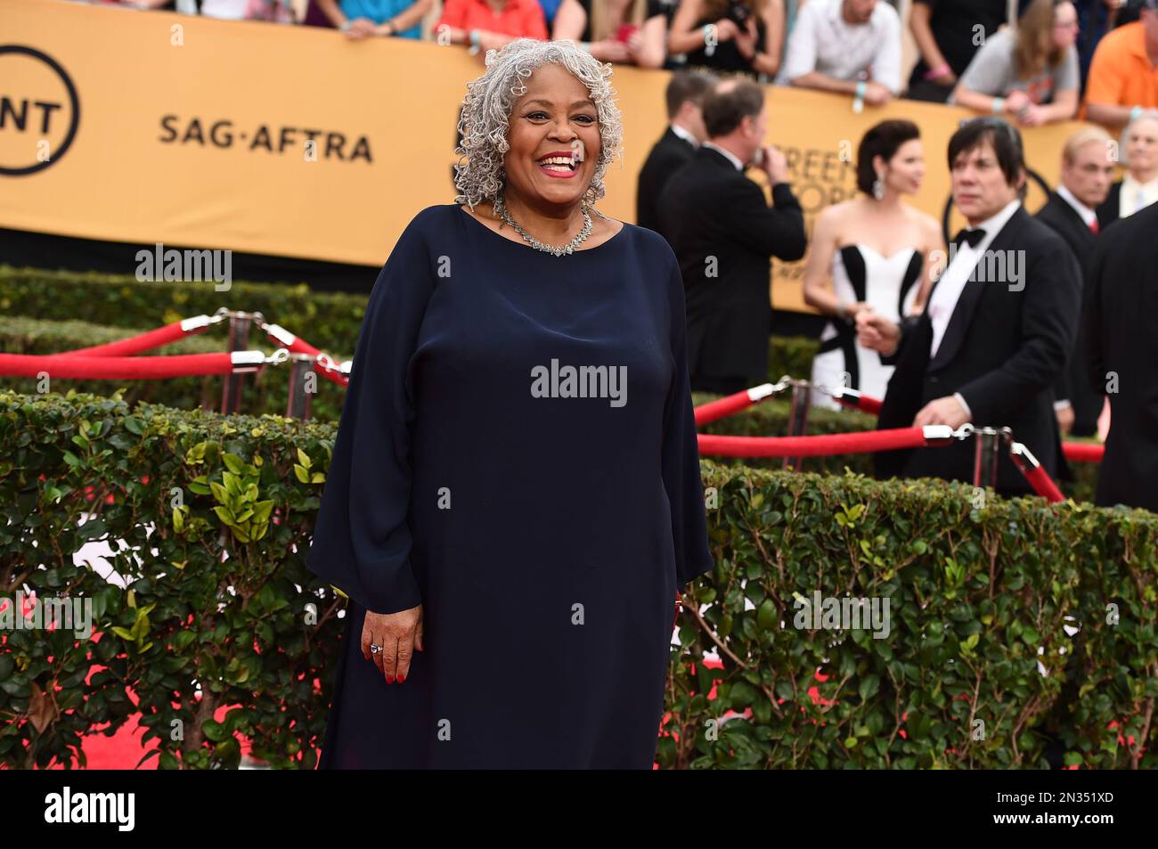 Yvette Freeman arrives at the 21st annual Screen Actors Guild Awards at ...