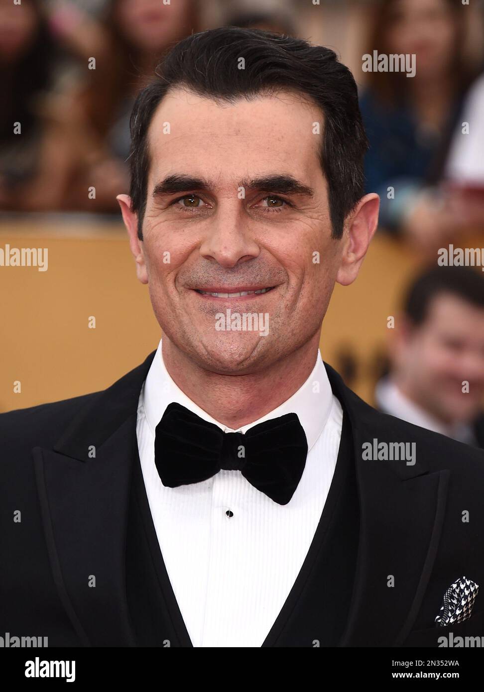 Ty Burrell arrives at the 21st annual Screen Actors Guild Awards at the ...
