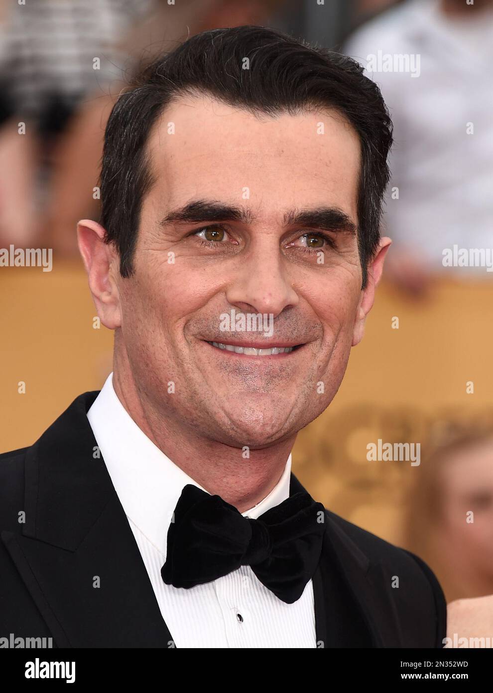 Ty Burrell arrives at the 21st annual Screen Actors Guild Awards at the ...
