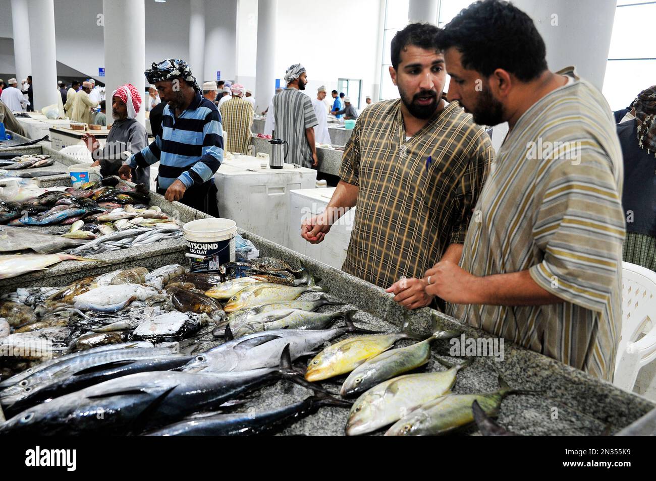Mutrah fish market, waterfront - Oman Stock Photo - Alamy