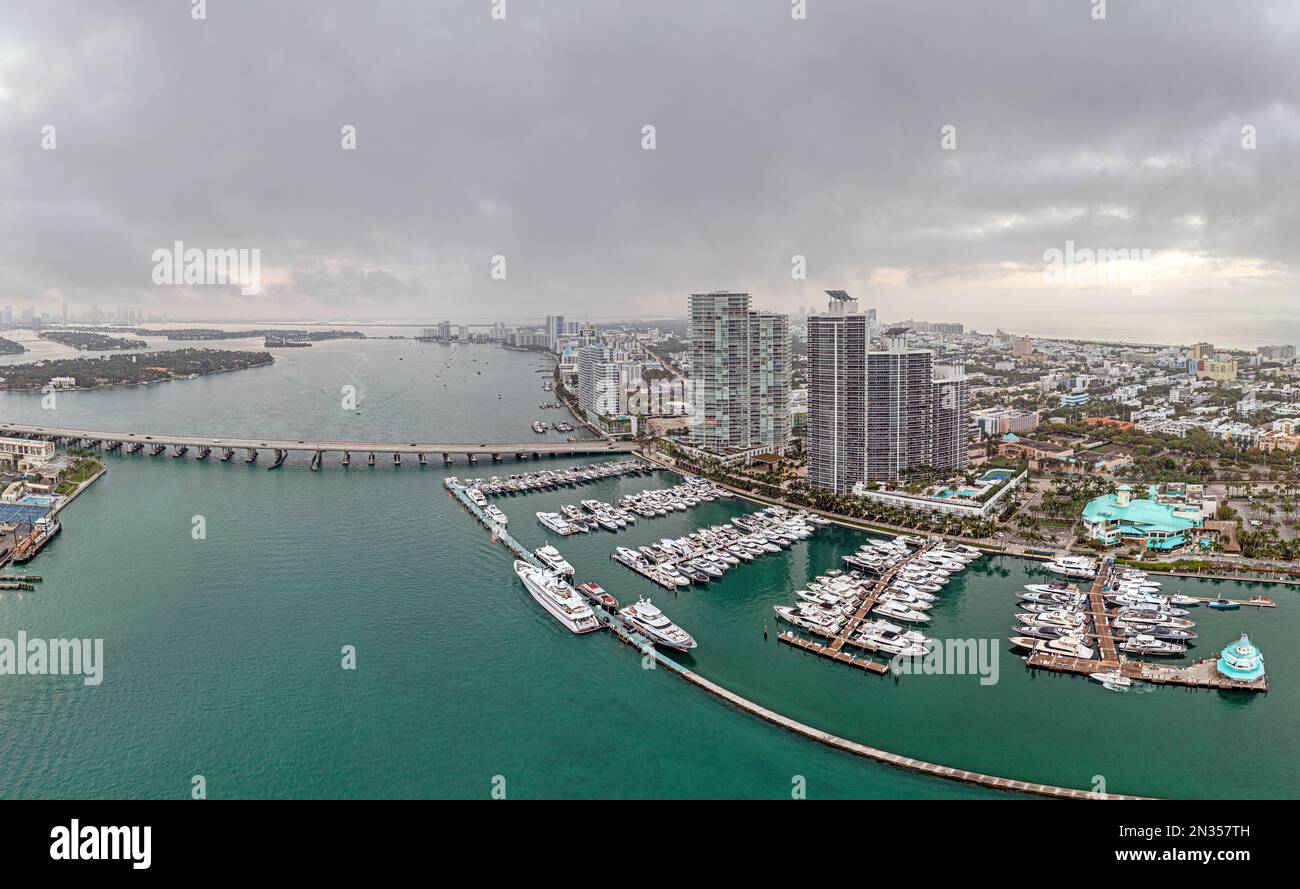 Aerial miami beach city tour hi-res stock photography and images - Alamy