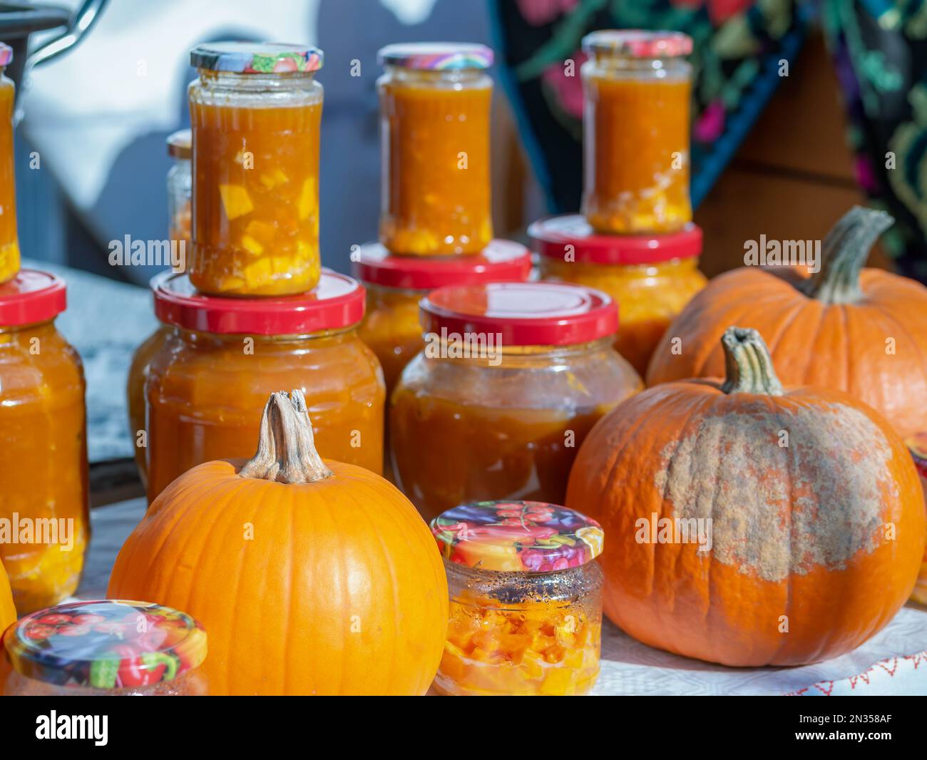 Jam jars display market hi-res stock photography and images - Alamy