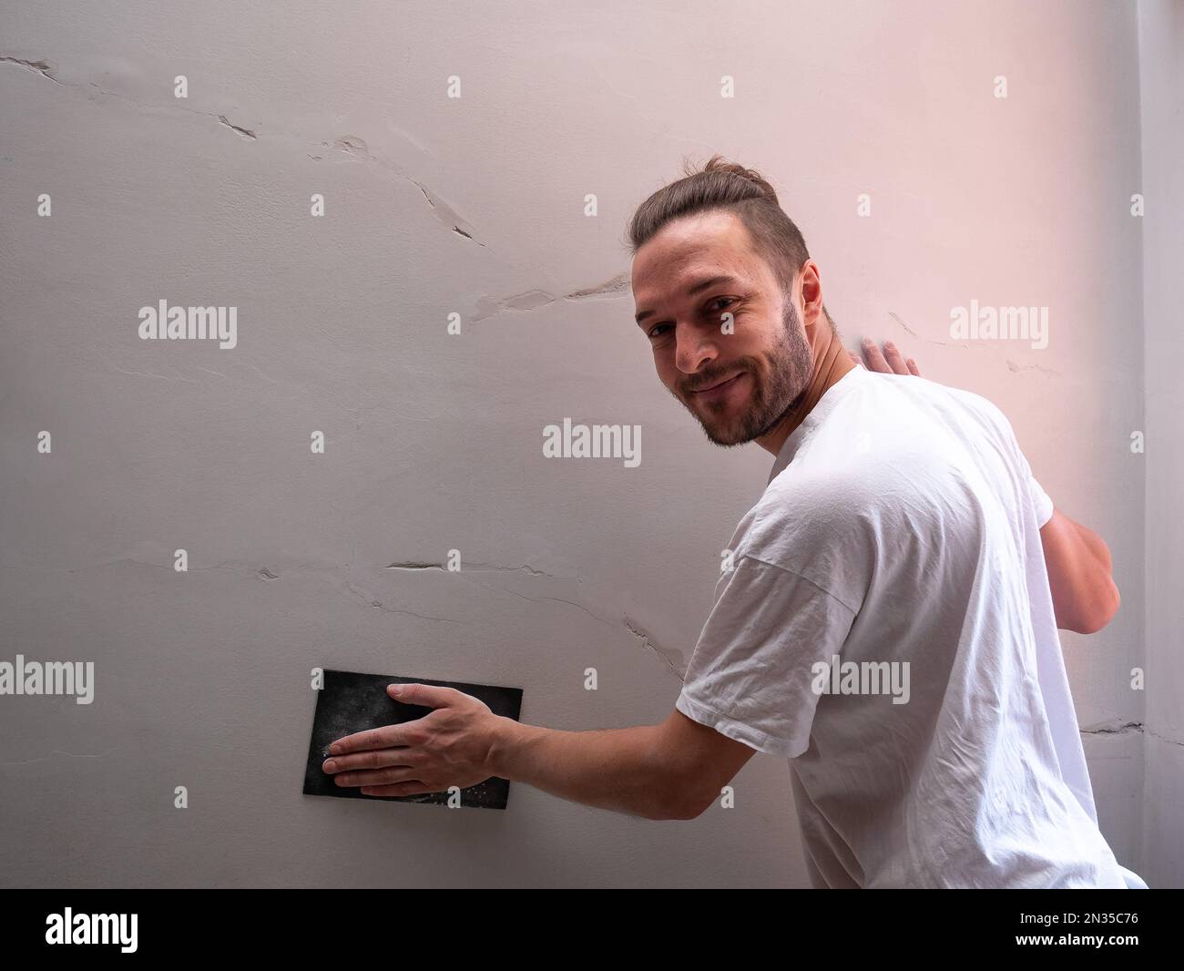 Manual sandpaper tool hi-res stock photography and images - Alamy