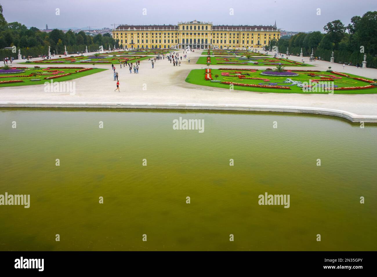 Vienna mansion hi-res stock photography and images - Alamy