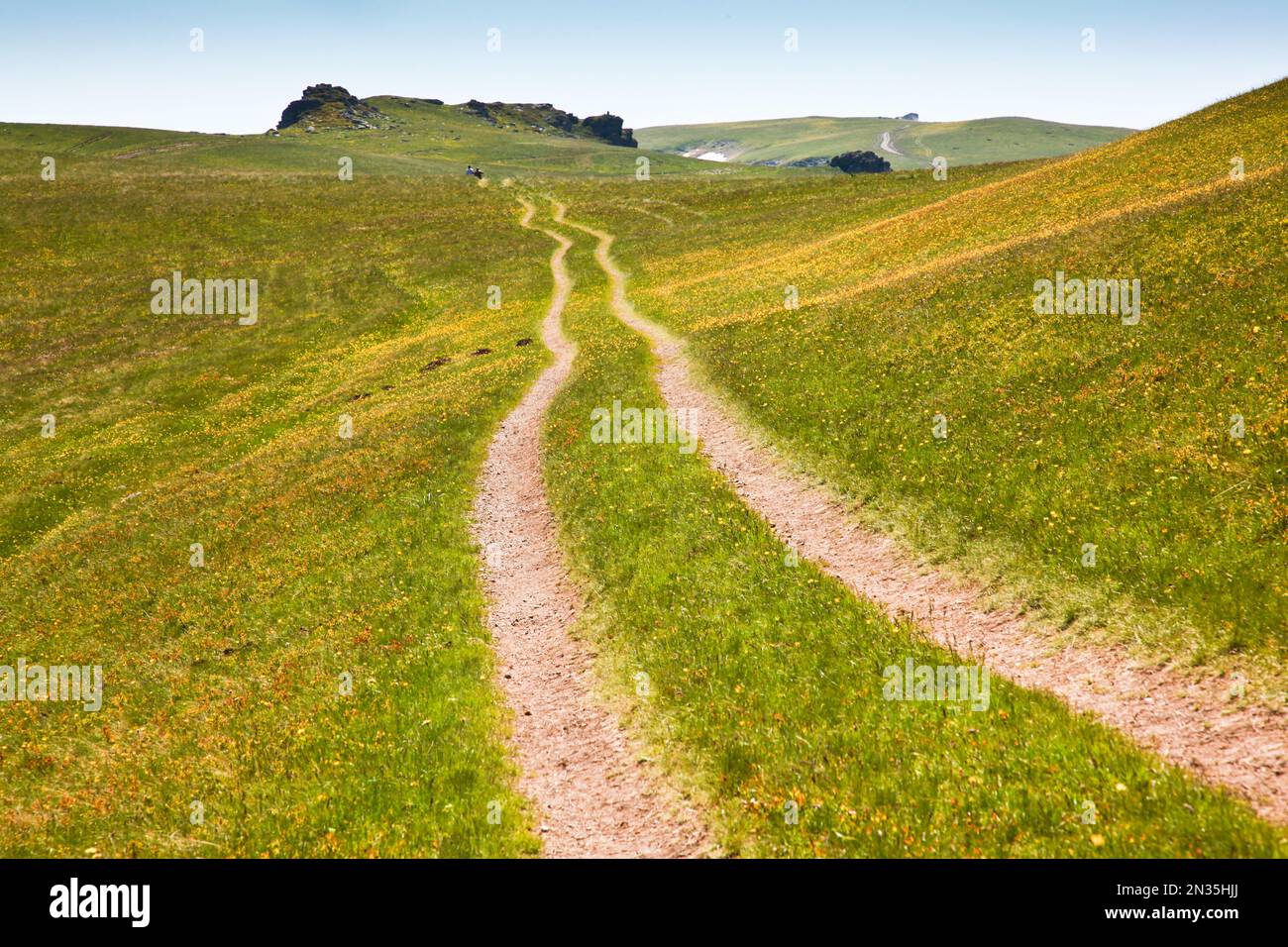 Vehicle with tracks hi-res stock photography and images - Alamy