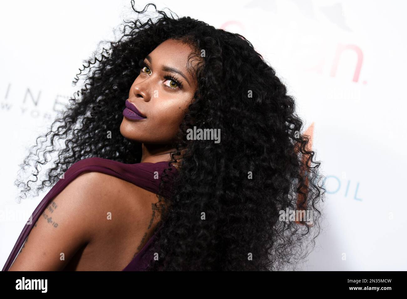Jessica White arrives at the Daily Front Row's Fashion Los Angeles ...
