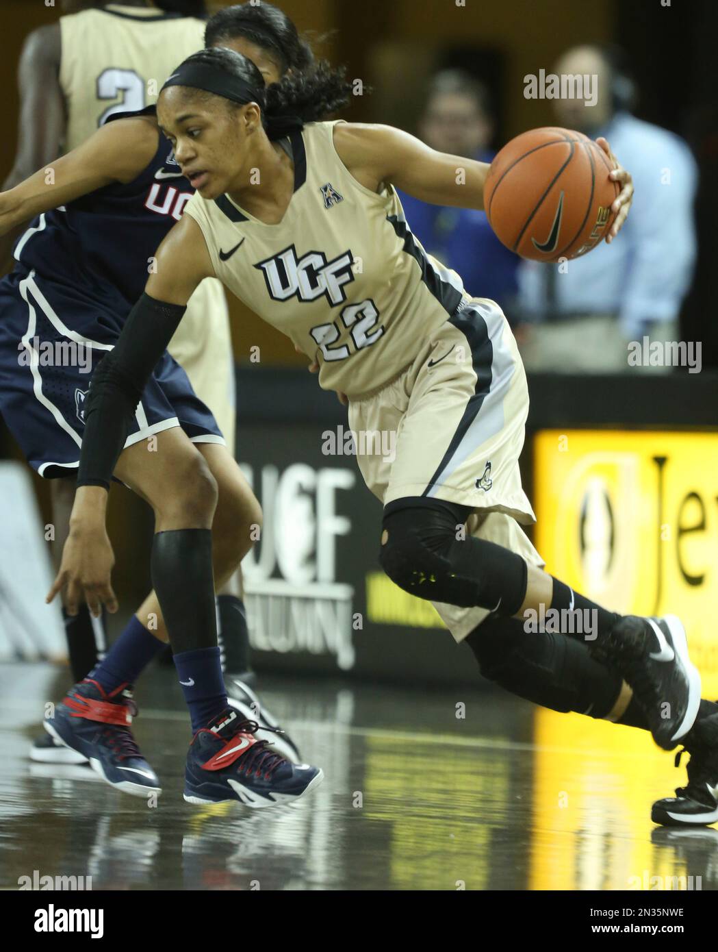 Central Florida guard Aliyah Gregory (22) drives the ball during the ...