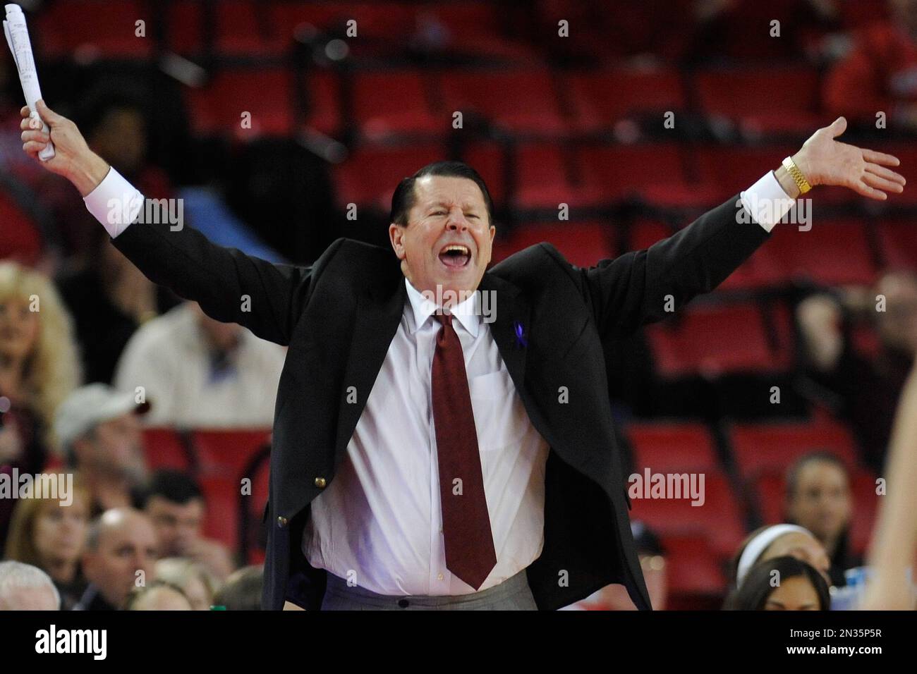Georgia head coach Andy Landers yells from court side during the second ...