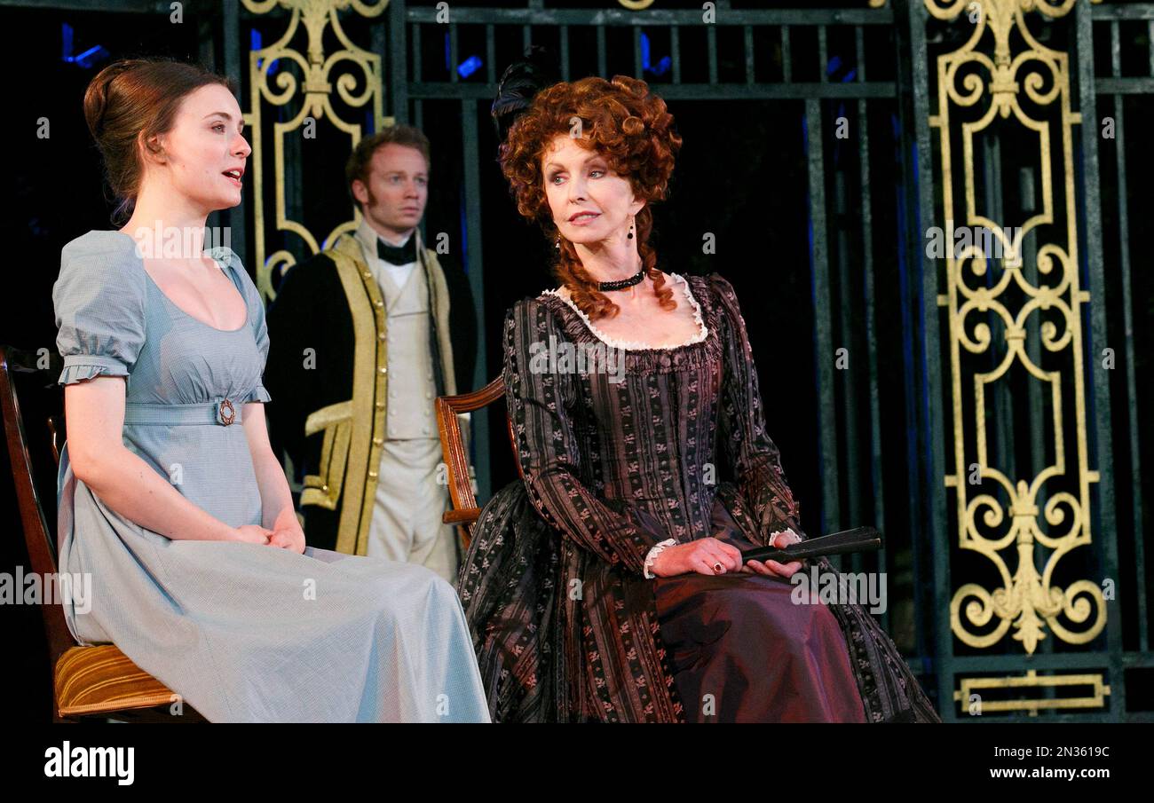l-r: Jennifer Kirby (Miss Elizabeth Bennet), Jane Asher (Lady Catherine ...