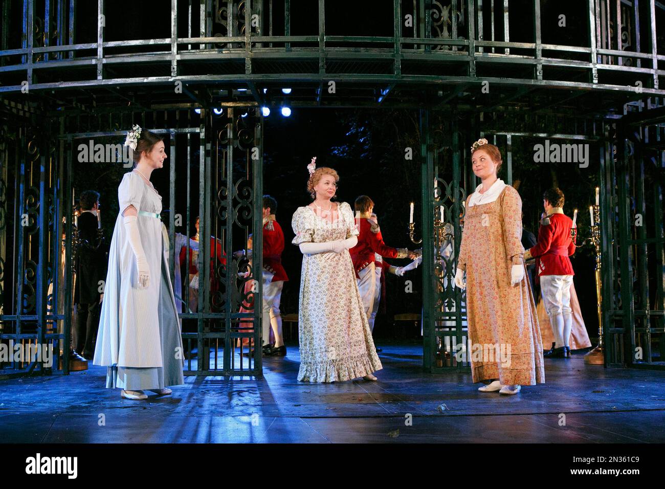 Elizabeth bennet and charlotte lucas hi-res stock photography and ...