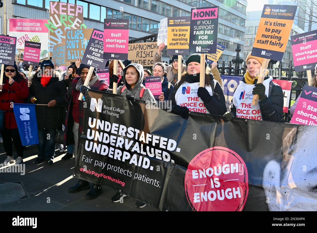 London nurses dispute hi-res stock photography and images - Alamy