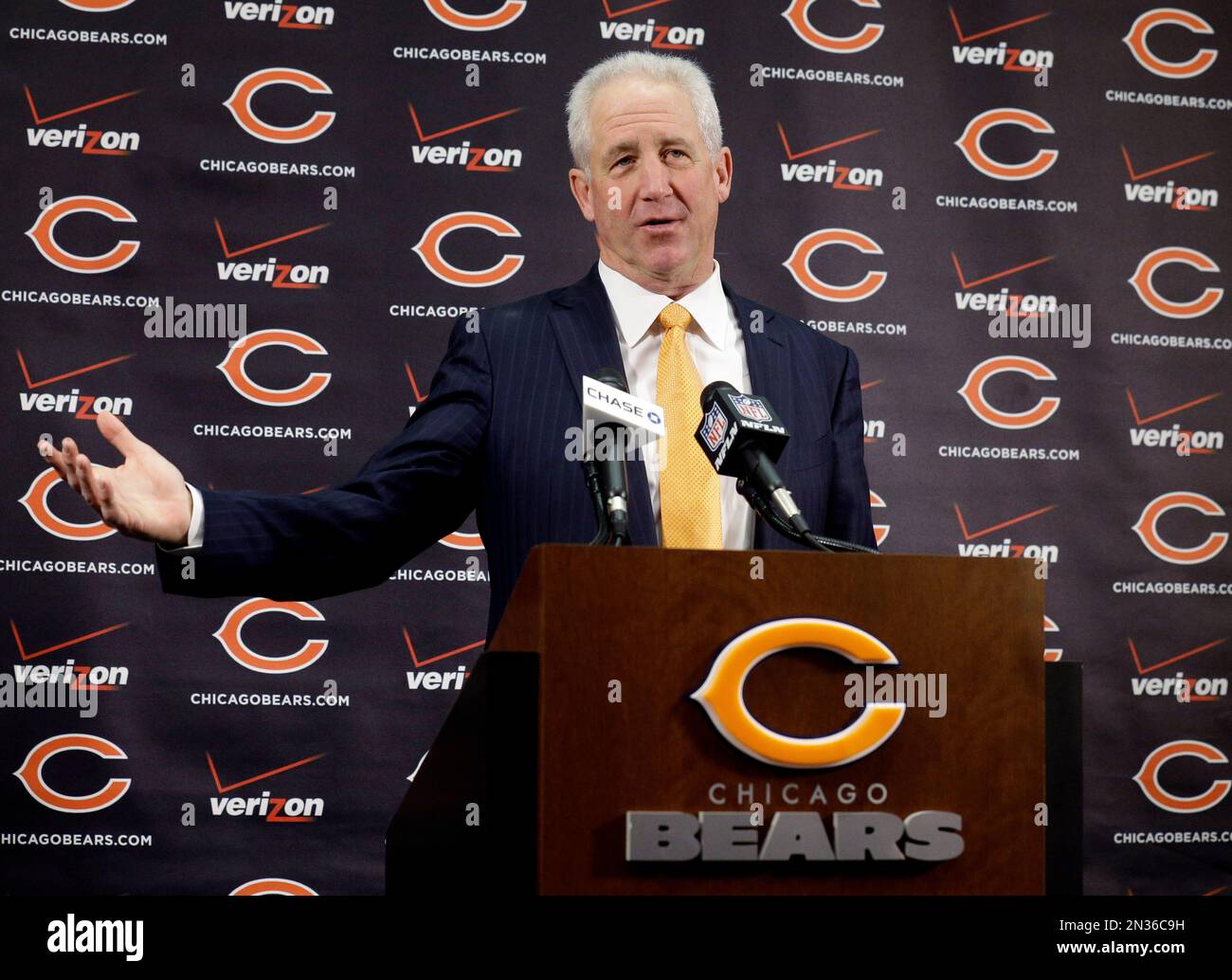 Chicago Bears NFL football team new head coach John Fox speaks at a ...