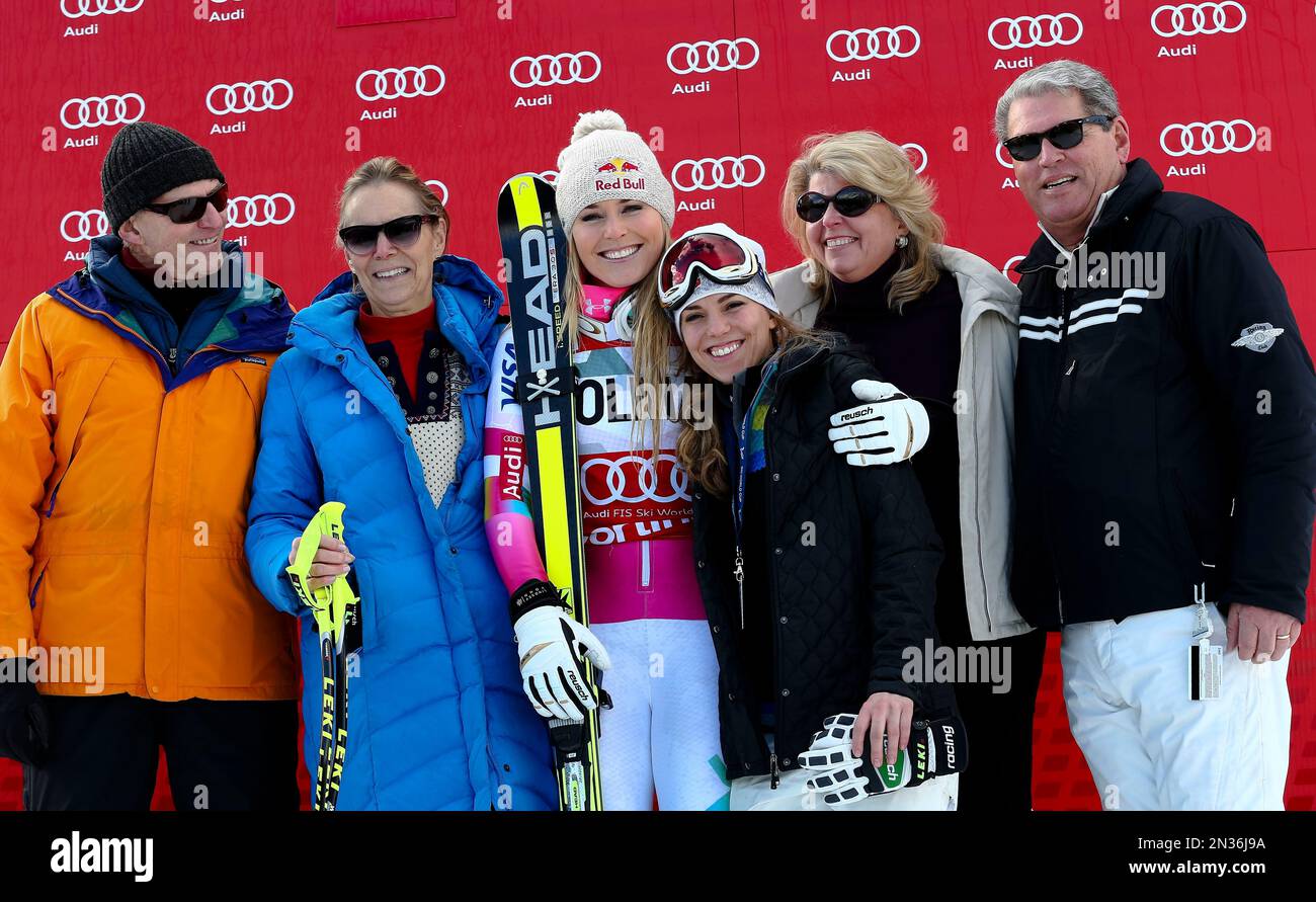 United States' Lindsey Vonn, third from left, poses with, from right ...