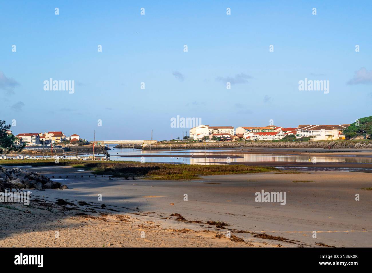 Courant de mimizan hi-res stock photography and images - Alamy Courant de mimizan hi-res stock photography and images - Alamy