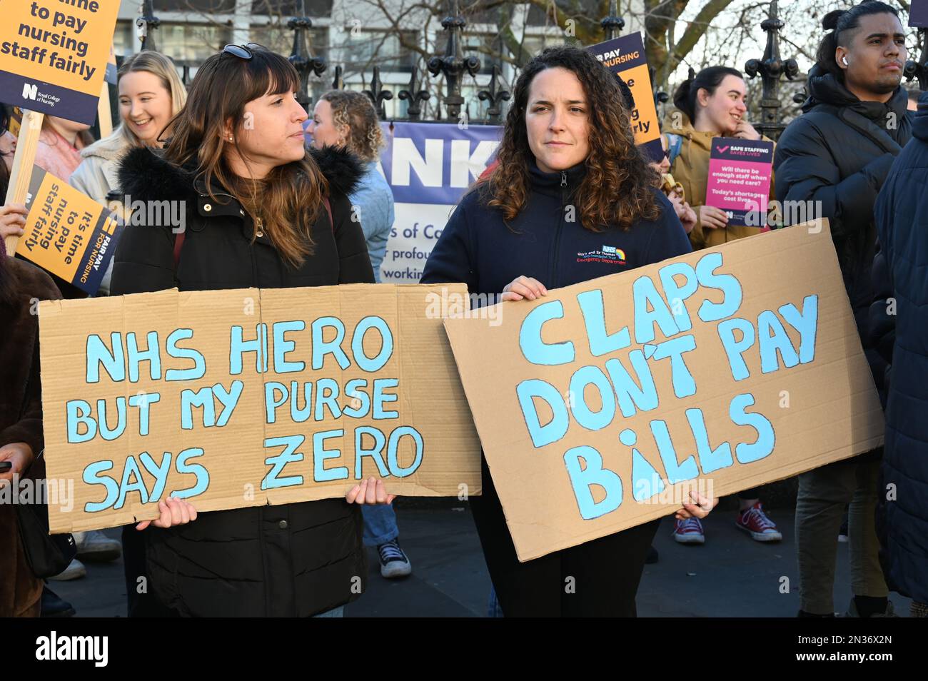 RCN Nurses Strike, St Thomas' Hospital, London. UK Stock Photo - Alamy