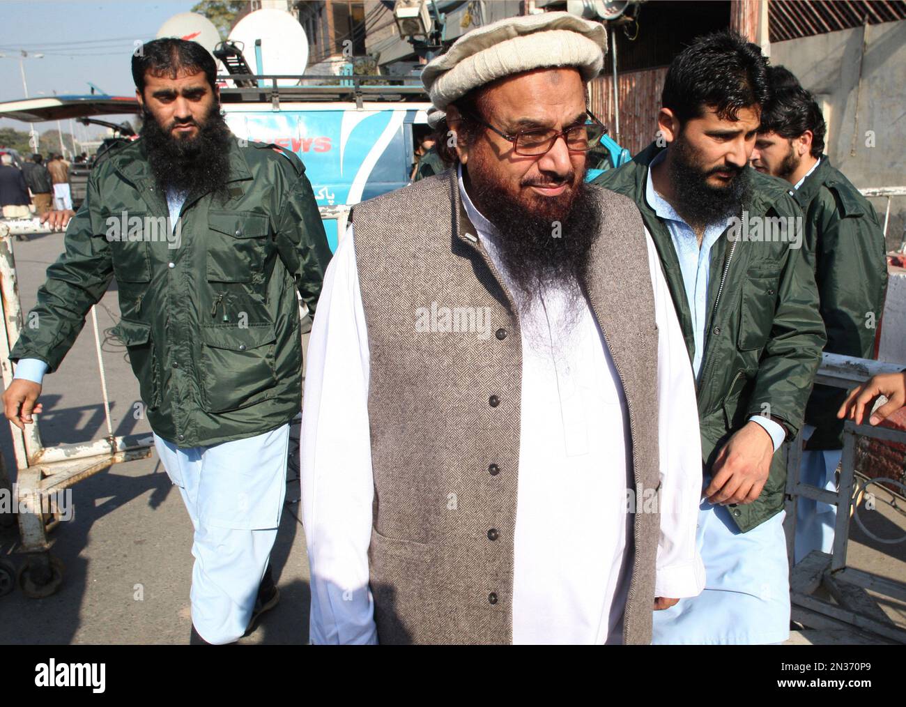 Hafiz Saeed, chief of Pakistani religious group Jamaatud Dawa, arrives ...