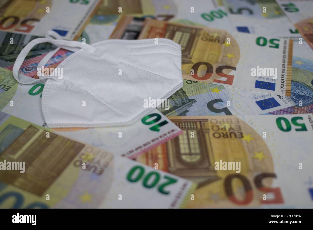 Euro face hi-res stock photography and images - Alamy