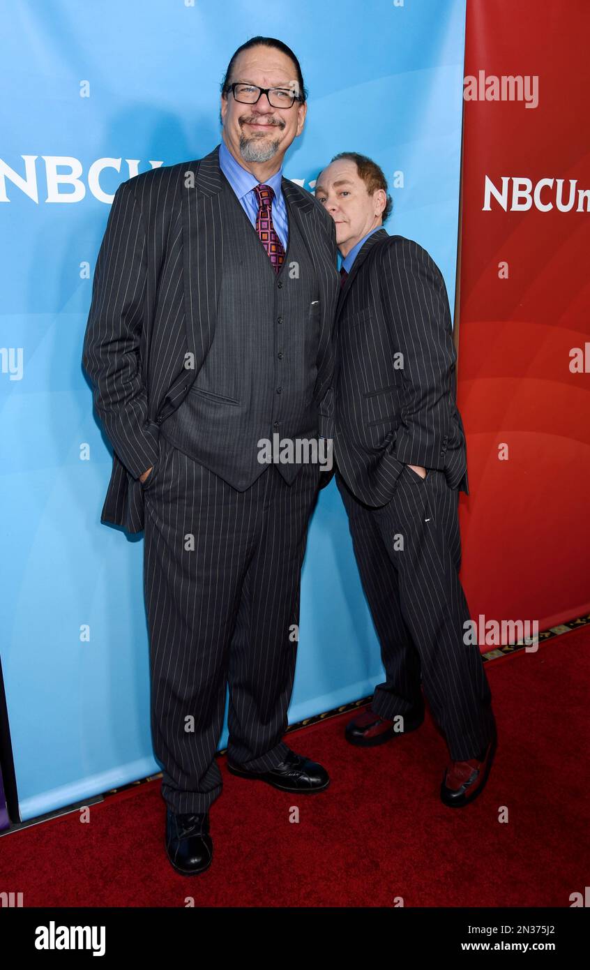 Magicians Penn Jillette, left, and Teller, cast members in the Syfy ...