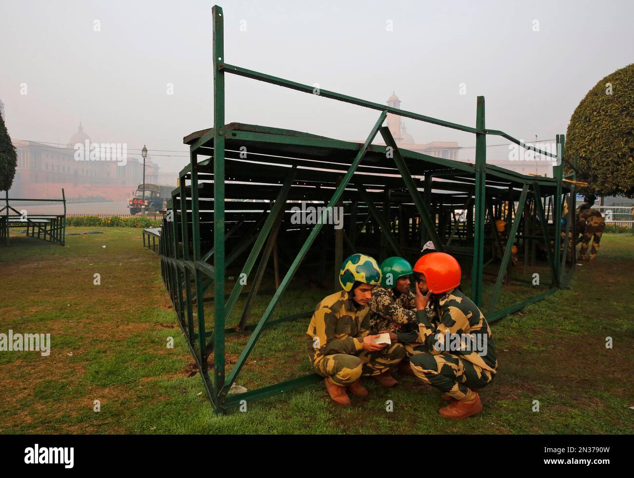 CORRECTS DATE - Soldiers of a Daredevils unit of the Indian Border ...