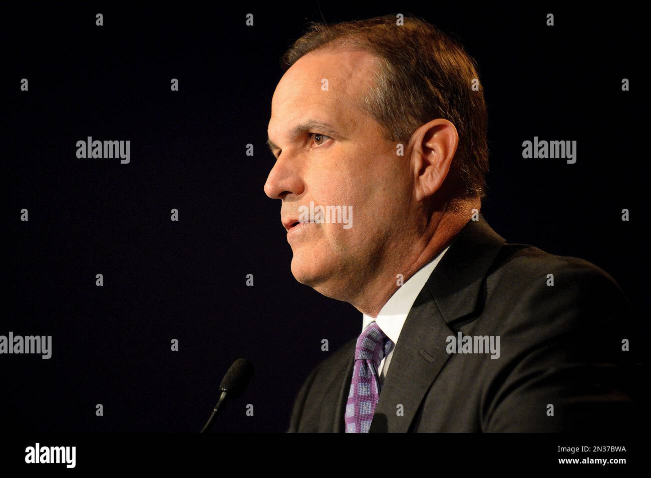 Newly appointed LSU defensive coordinator Kevin Steele speaks during a ...