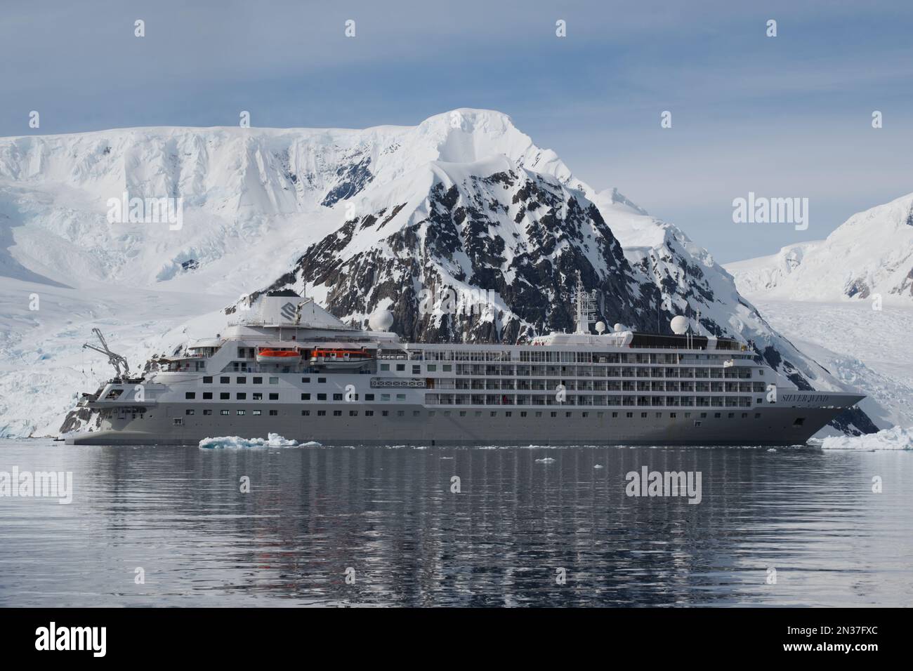 Silver wind hi-res stock photography and images - Alamy