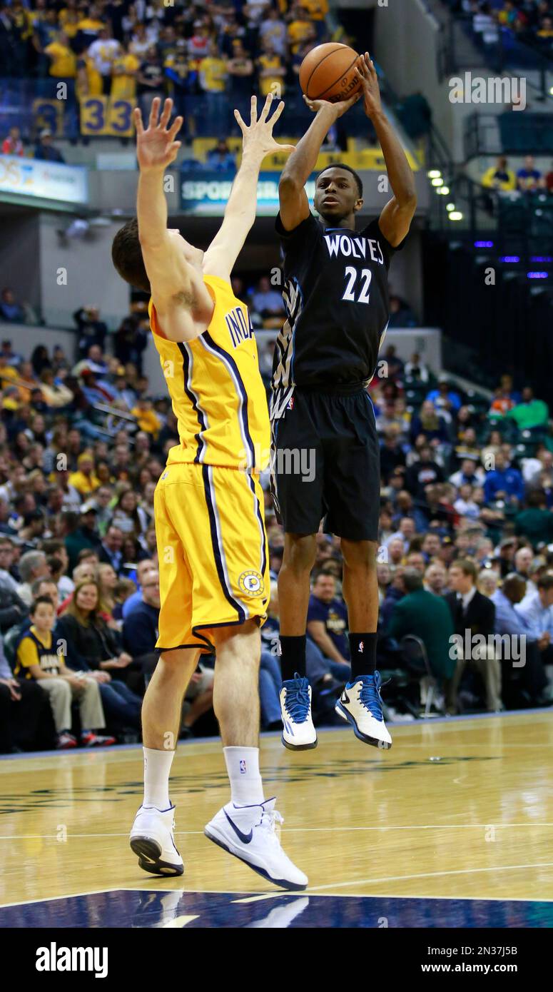 Minnesota Timberwolves guard Andrew Wiggins (22) shoots the basketball ...