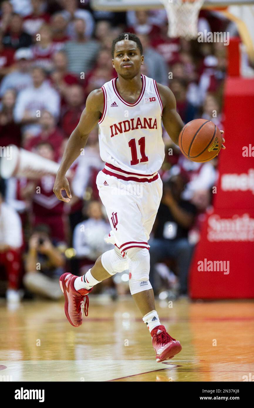 Indiana guard Kevin Yogi Ferrell (11) brings the ball up court during ...