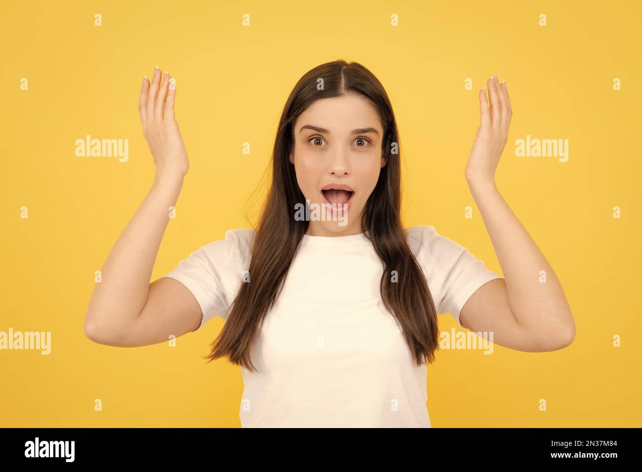 Surprised astonished young woman with open mouth. Portrait of excited ...