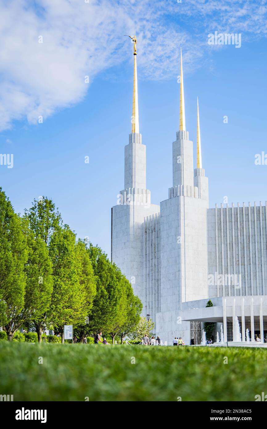 The Washington D.C. Mormon Temple in summer Stock Photo - Alamy
